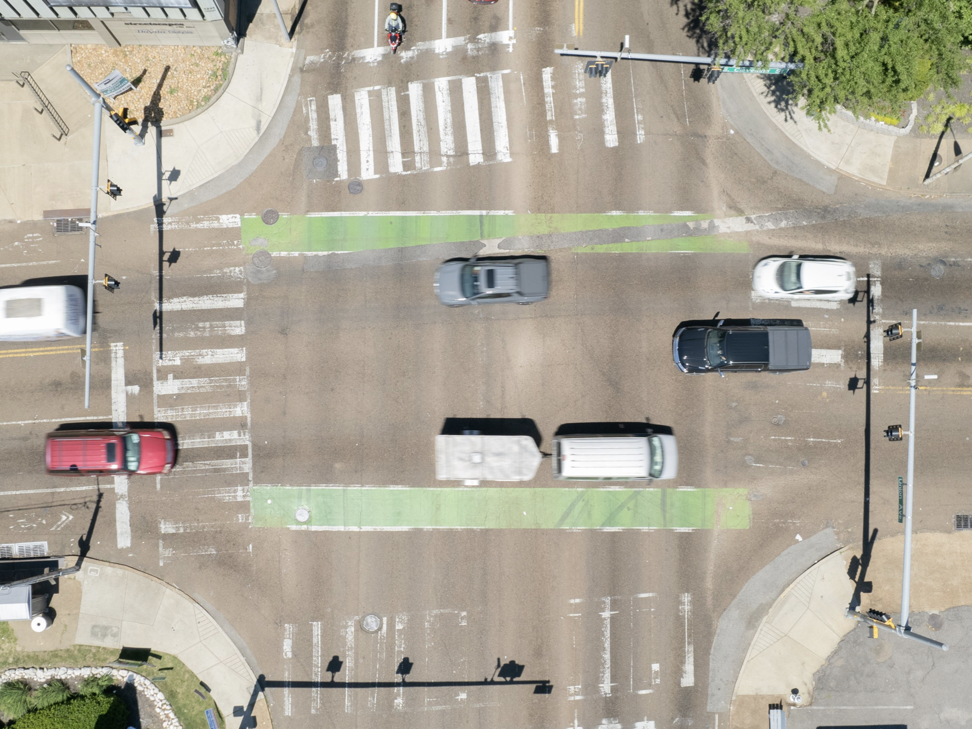 Bad Road Design Is Stoking the U.S. Pedestrian Death Crisis: Report ...