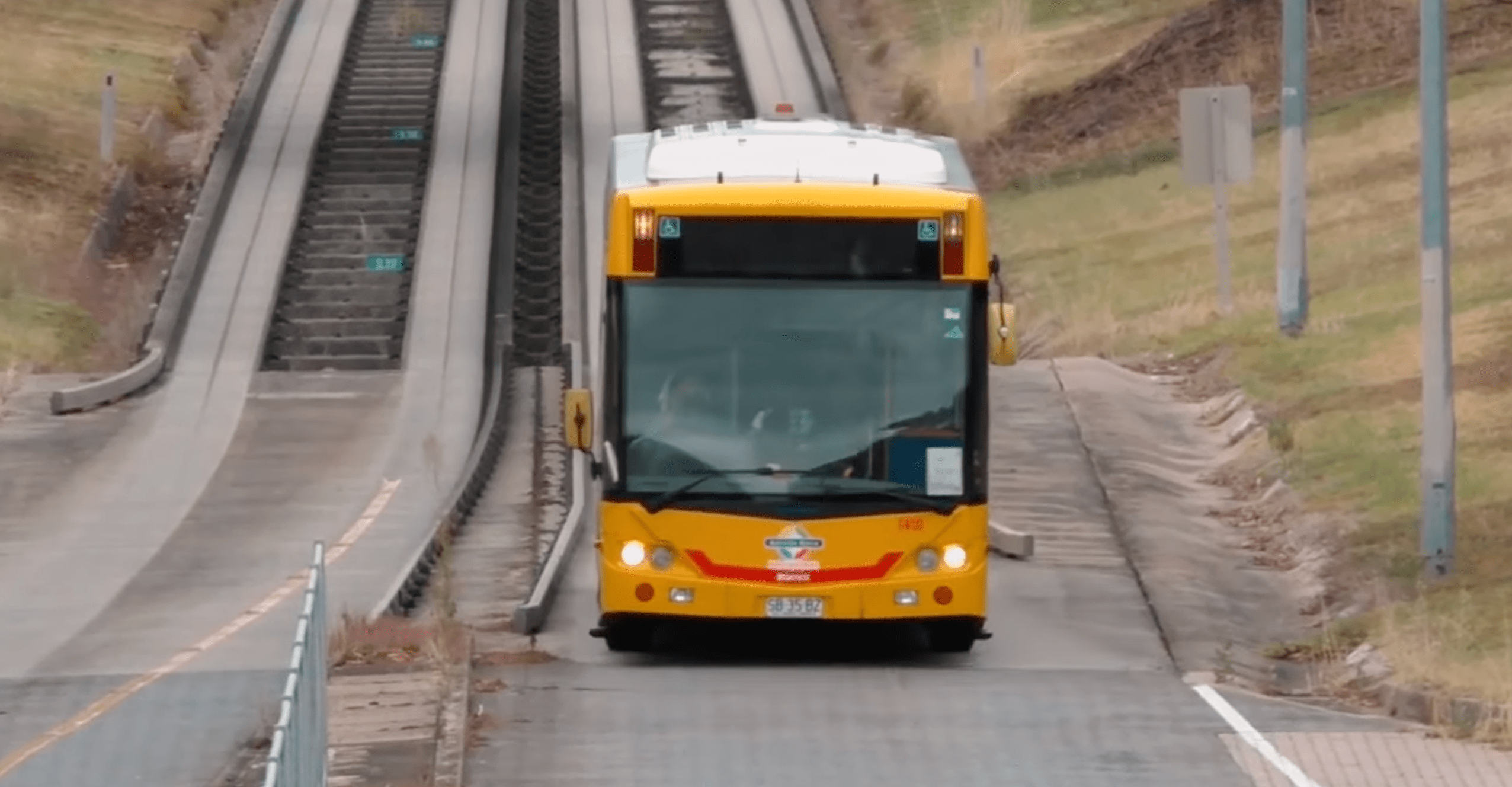 Friday Video: It's Time For High Speed ... Buses! — Streetsblog USA
